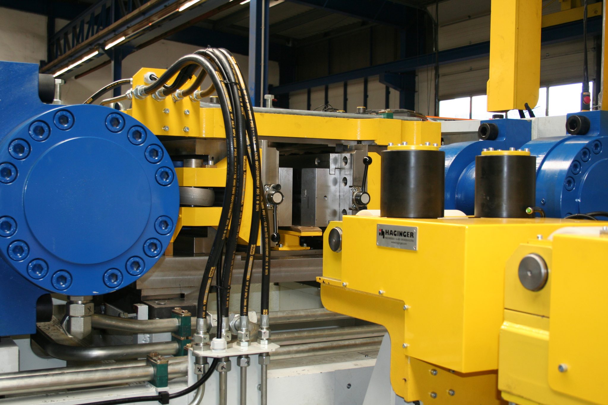 Profile und Rohre anspitzen mit Hämmermaschinen